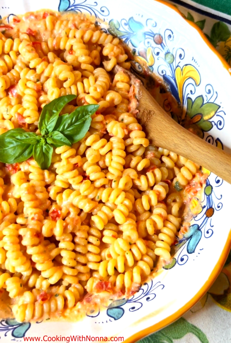Pasta With No Cook Tomato Pesto