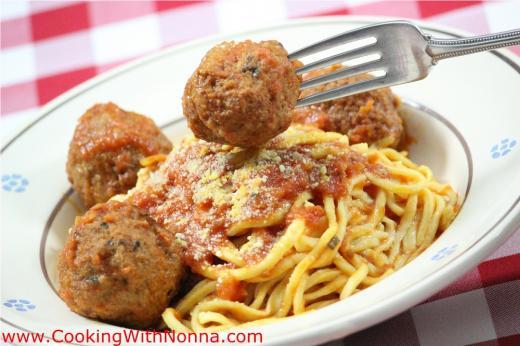 Spaghetti alla Chitarra with Meatballs